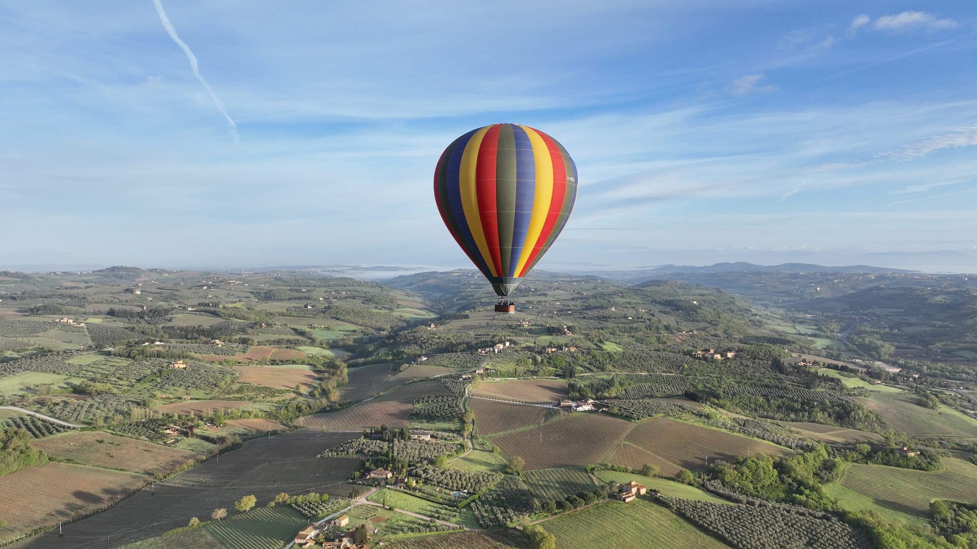 How does a hot air balloon fly | Balloon in Tuscany